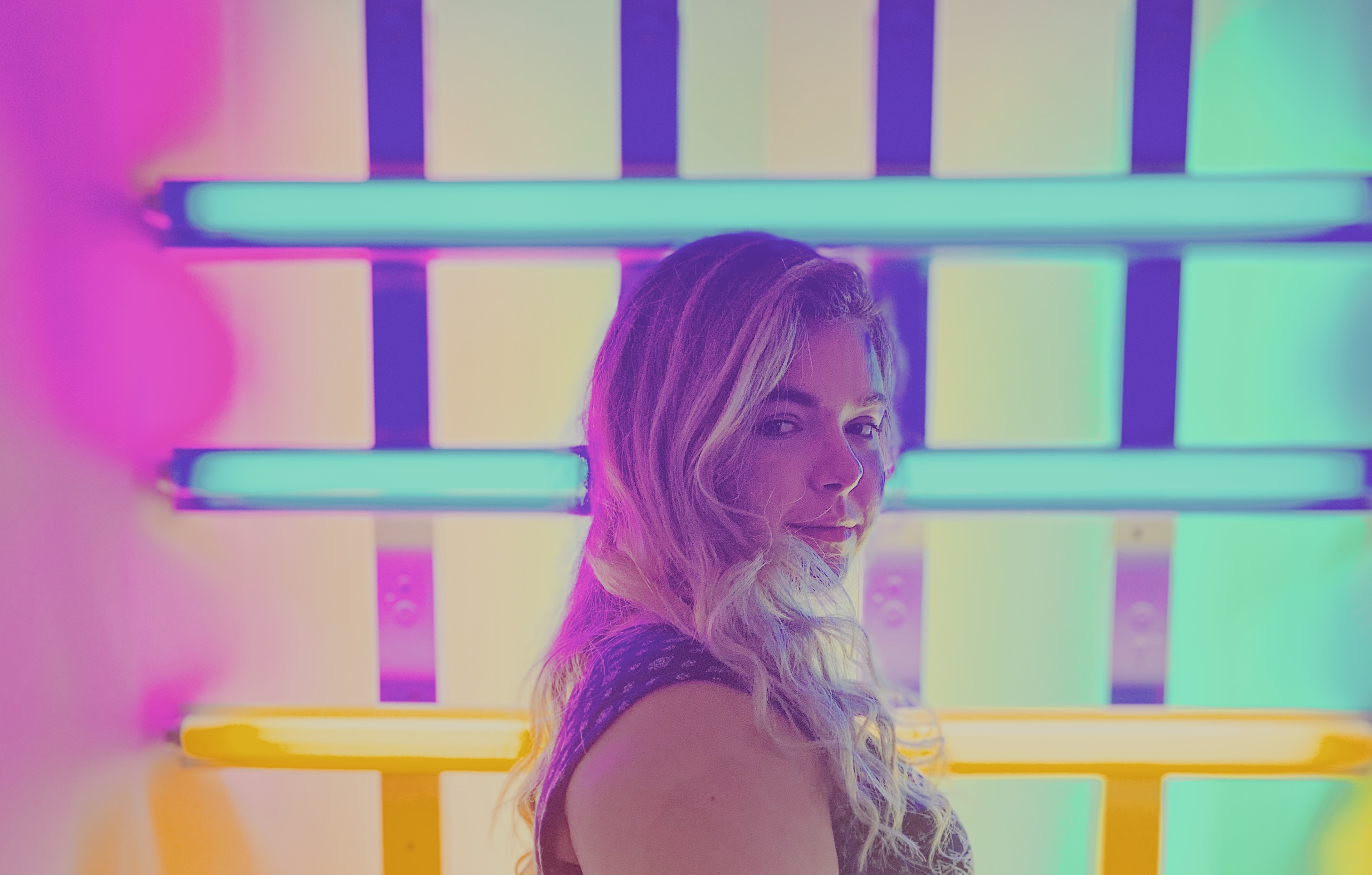 Sarah Sparrow (@sparahsarrow) | Cult Flav